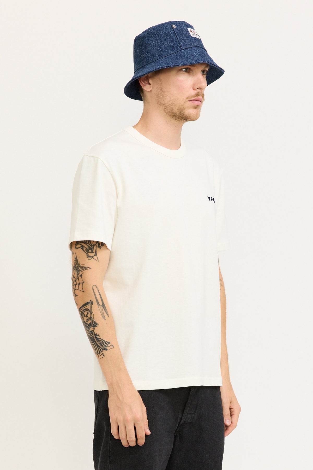 A.P.C. Bob Thais Carpenter Bucket Hat Washed Indigo | Maplestore